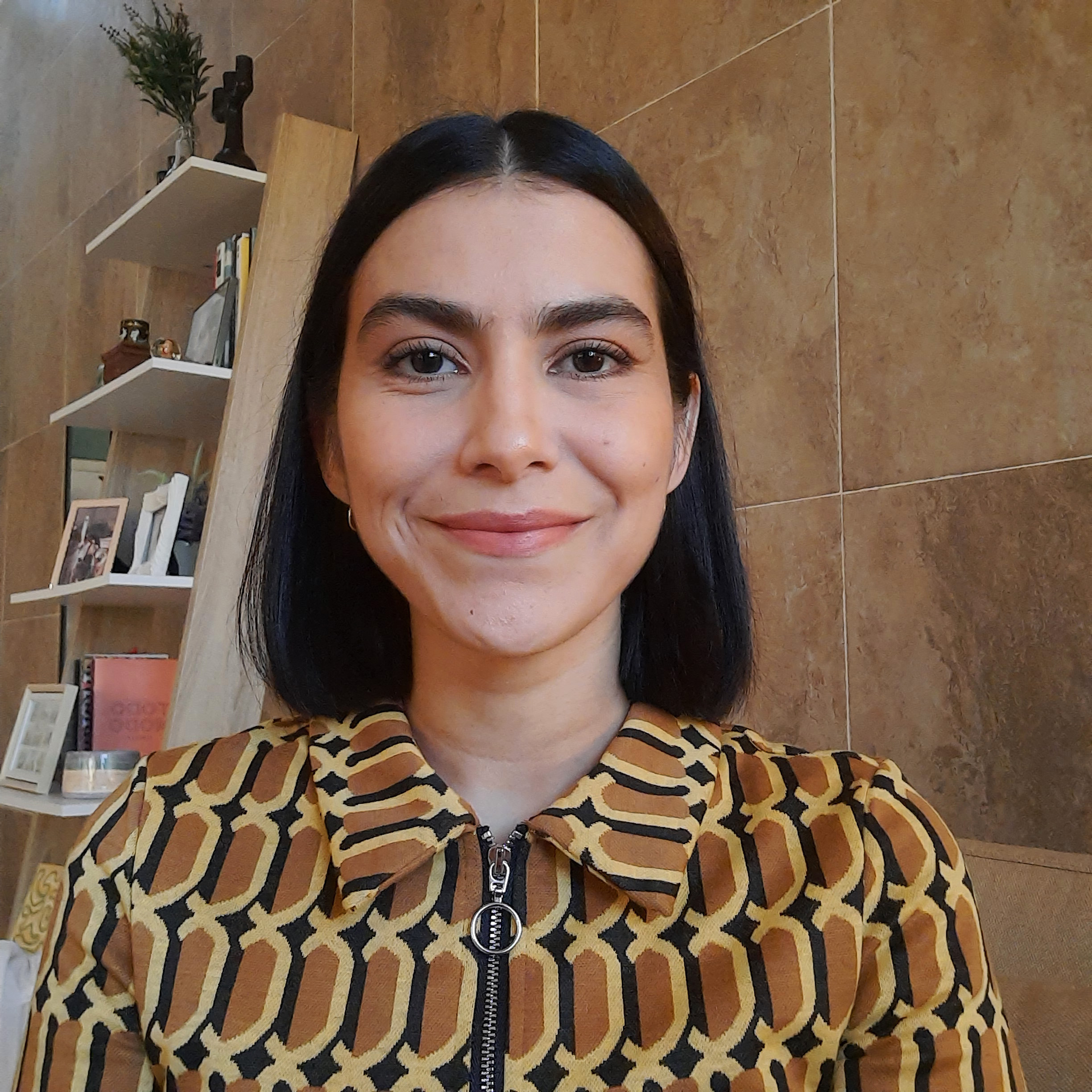 Paola Cabrera's Instagram, Twitter & Facebook on IDCrawl